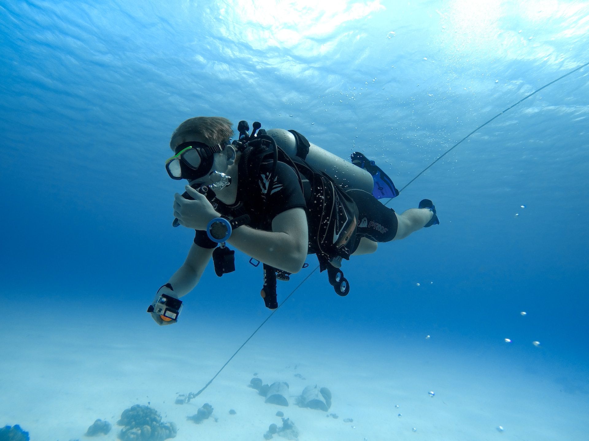 What Is A Dive Computer & How Does It Work? - Wetsuit Wearhouse Blog